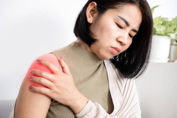 Frozen Shoulder Pain Treatment in Bangalore | Ayurvedic Care
